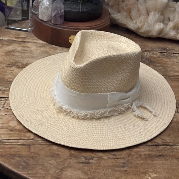 Teressa Foglia | Accessories | New Teressa Foglia Beige Straw Cowboy ...